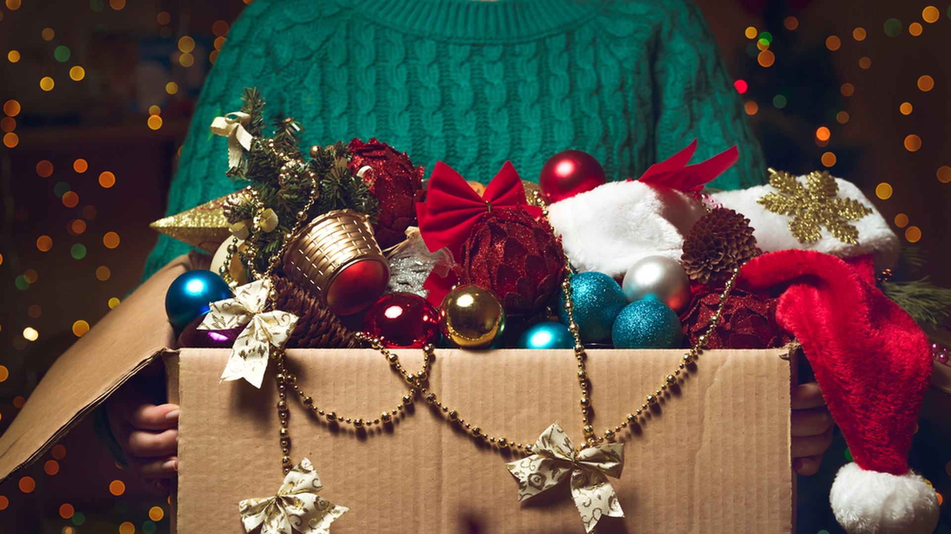The Eternal Question: When Does Christmas Decorating Season Begin ...