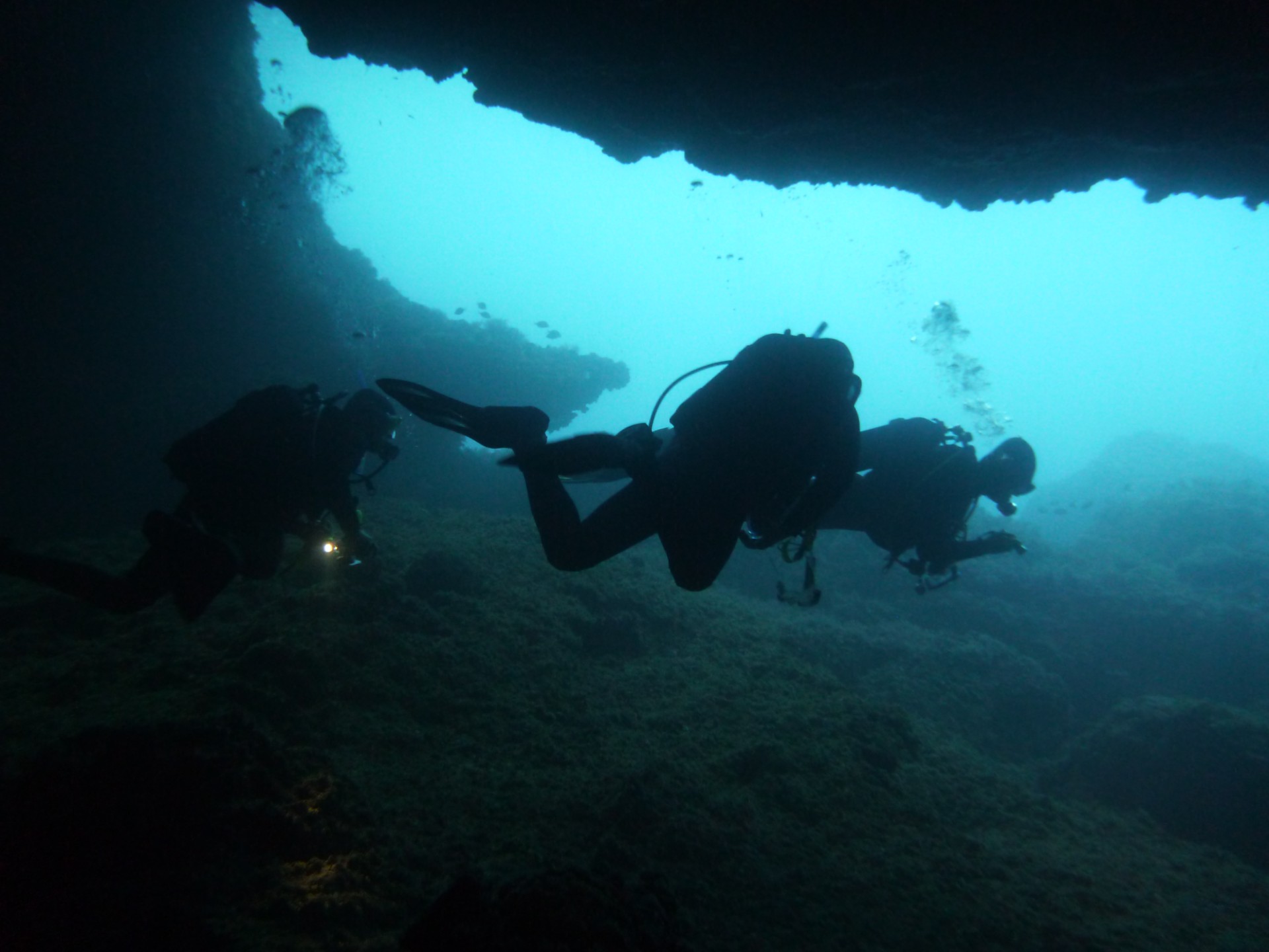 Submerged Bridge Found in Mallorca Reveals Early Human Activity
