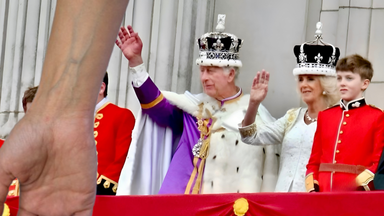 Why Do Royals Have "Blue Blood" in Their Veins? | Dagens.com