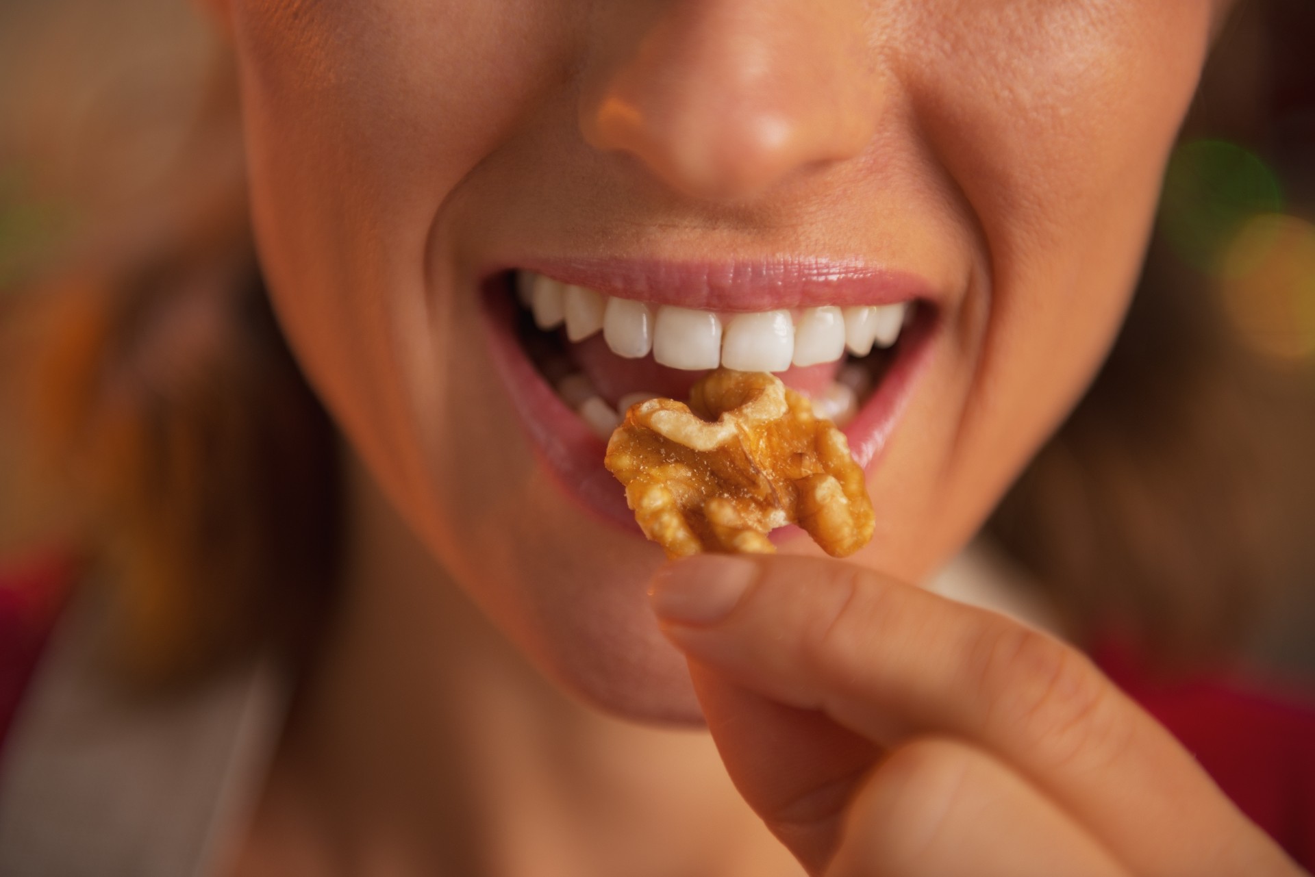 Want Radiant Skin? Here’s How Many Walnuts You Should Eat Each Day