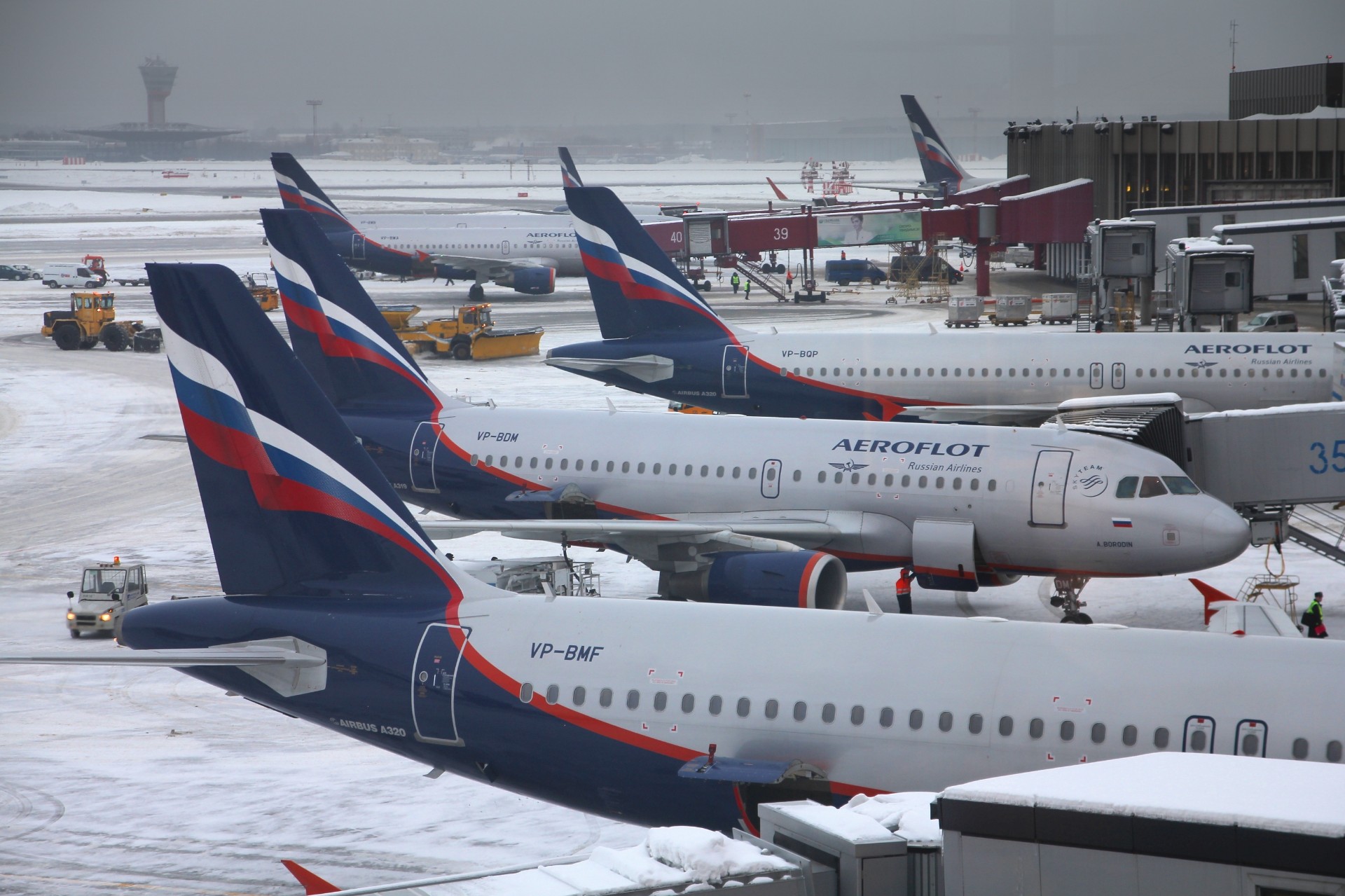 As Sanctions Take Flight, Russia Airlines Struggle With Maintenance ...