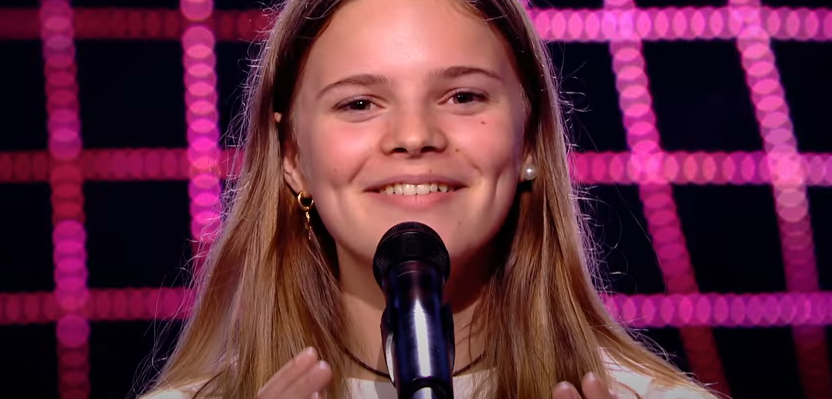 14-year-old Hanaë dazzles judges with her 'Bohemian Rhapsody' cover on ...