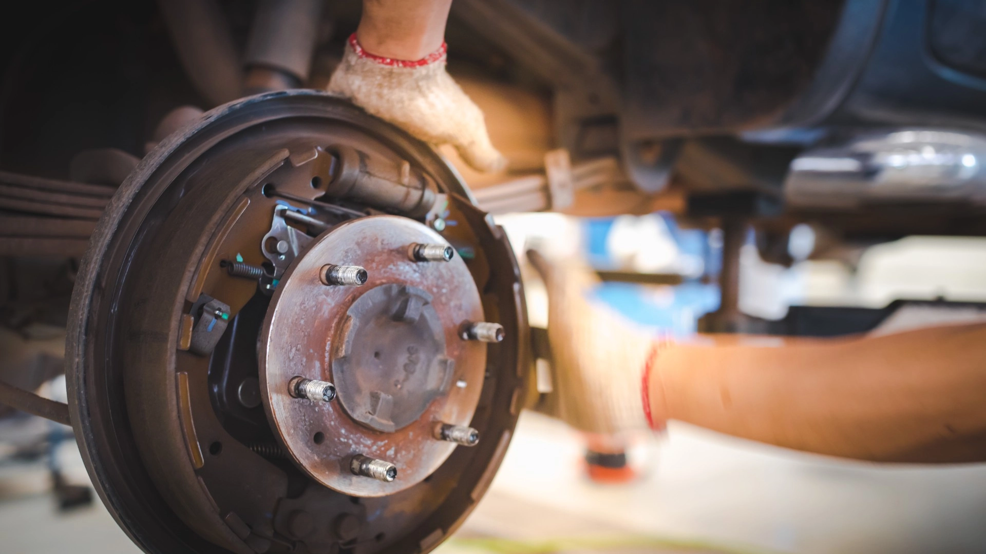 How to Protect Your Tires and Rims From Road Damage