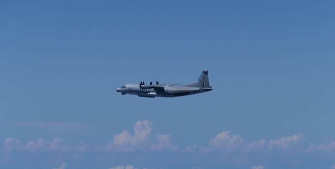 Chinese Aircraft Violates Japanese Airspace for the First Time